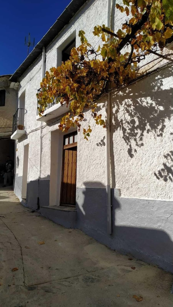 Casa Lola . - Trevélez