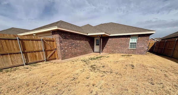 Raiderland Rest Stop - 3br/2ba - Close To Campus - Lubbock, TX