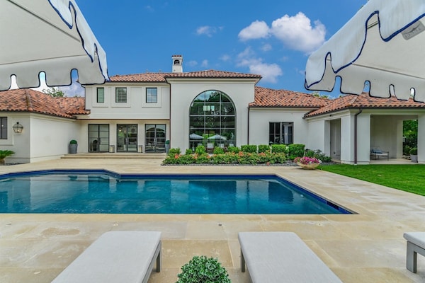 Summer Flash Sale* I Above Splendorl 5 Bedroomsl Pool/spal Pickleballl Events - West Lake Hills, TX