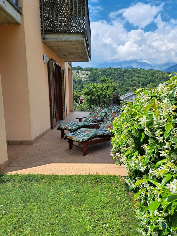 Cozy Apartment A Few Steps From The Center Of Colico With Garden And Bbq - Colico