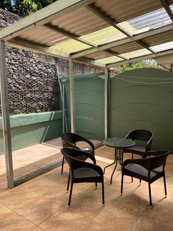 Charming 2-bedroom House With Ac And Wifi In A Quaint Neighborhood. - La Garita