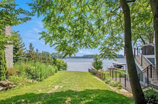 Charming 2-bedroom House In Serene Coloma With Ac, Wifi - Hartford, MI