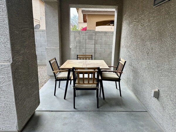 Charming 3-bedroom House In Queen Creek W/ Community Pool - Queen Creek, AZ