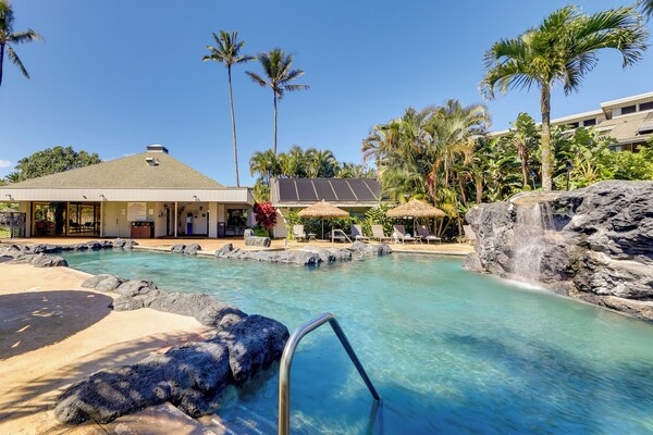 1 Mi To Beach: Ocean-view Resort Condo On Kauai! - Kauai, HI