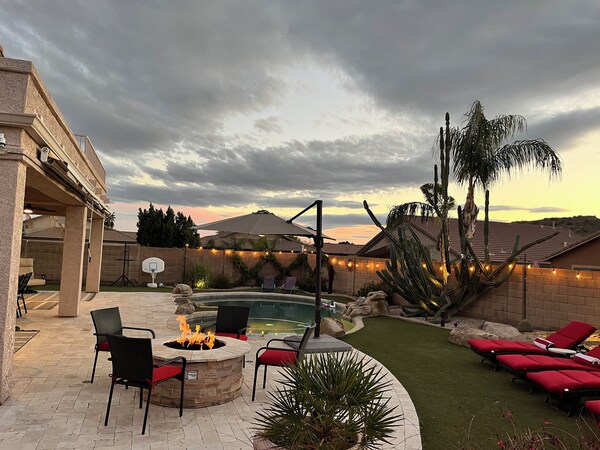 New Luxe Desert Escape W/ Game Room & Resort Backyard! - Apache Junction, AZ