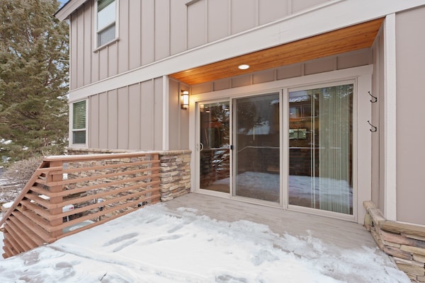 Relaxing Retreat W/hot Tub, Views And Ac - Redmond, OR