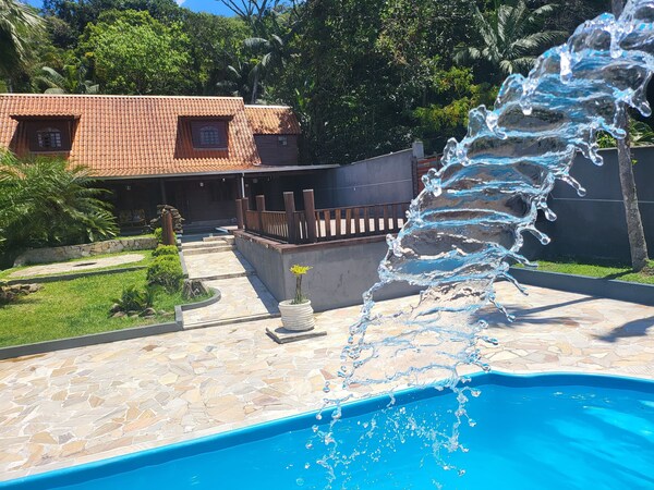 Recanto Da Natureza Caiobá - Grande, Lago De Peixes E Piscina | Zap 41 992909634 - Matinhos