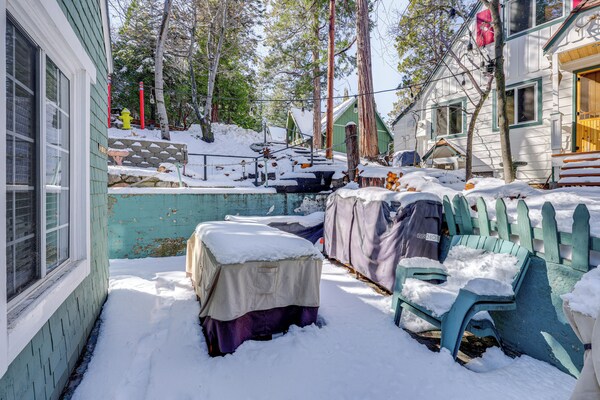 Walkable 'Green Gables Cottage' In Lake Arrowhead - Lake Arrowhead, CA