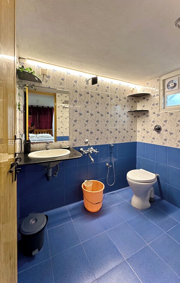 Charming Neat & Clean 3-bedroom House, Wifi & Ac In Mangaluru Close To The Beach - Mangaluru