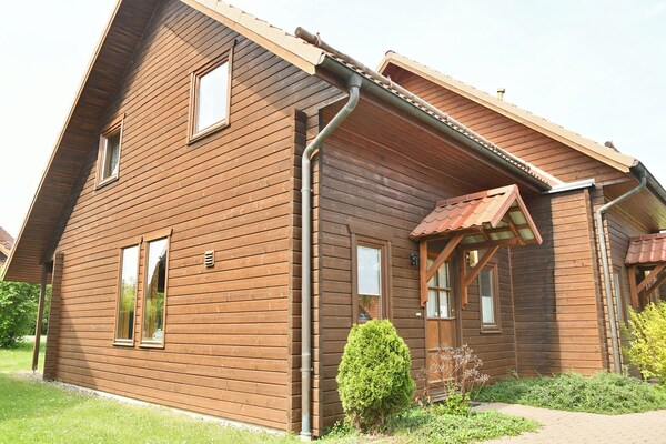 Ferienhaus In Der Ferienanlage Blauvogel Nähe Des Waldseebades - Hasselfelde
