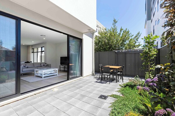 Townhouse On Tod Glenelg North - Adelaide