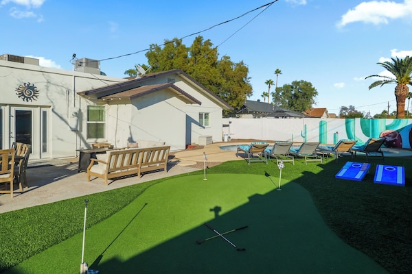 Exclusive 5br Resort Like Home Away From Home - Tempe, AZ