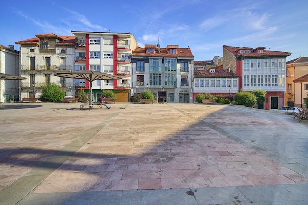 Quaint Downtown House In Charming Pravia - Cudillero