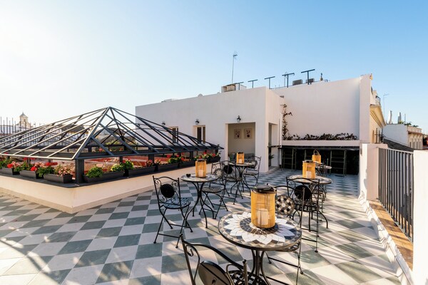 Argote 8 - One Bedroom Apartment, Sleeps 4 - Seville