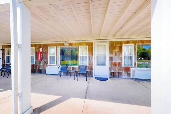 Island Inn - Studio Suite - 13d - Dog-friendly - Oak Bluffs, Ma - Edgartown, MA