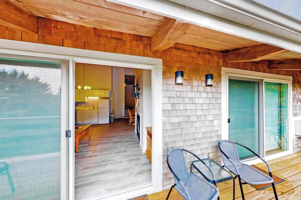 Island Inn - 2 Bedroom & 1.5 Bath Townhouse - 45g - Oak Bluffs, Ma - Oak Bluffs, MA