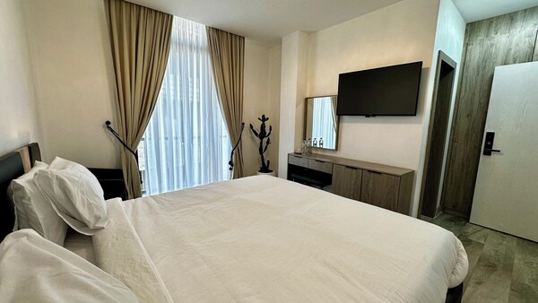 Stylish Stay + Breakfast 402 - Addis Ababa