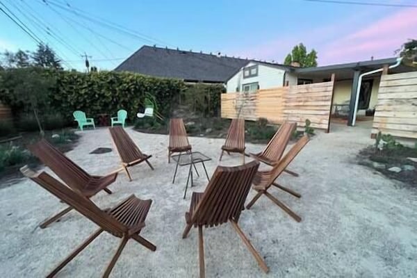 Insta-worthy, Steps From Downtown 1br 1ba - Los Alamos, California, CA