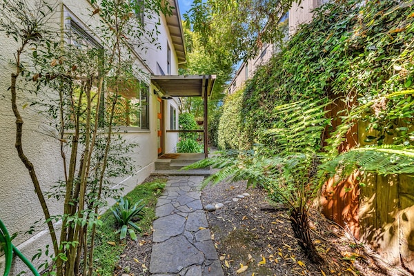 Mill Valley Apartment: Walking Distance To Dt - Mt Tam, Mill Valley
