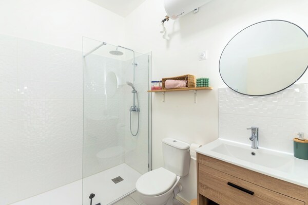 Cosy T2 Completely Renovated - Lyon