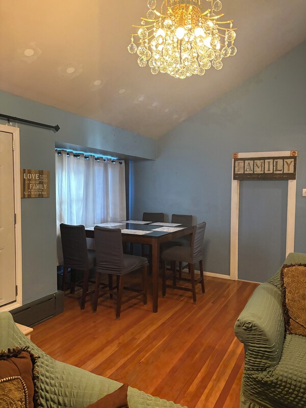 Charming 3-bedrooms In A Private House W/ac And Wifi 30min Drive To Midtown Nyc - Sleepy Hollow, NY