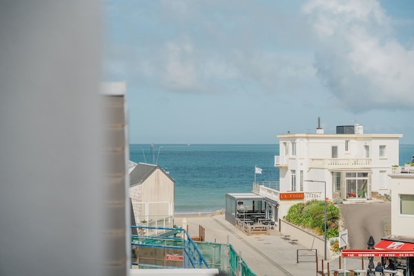 Apartment 'Le Saint Martin' With Sea View, Balcony And Wi-fi - Granville