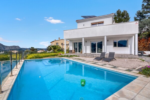 Maison De Vacances 'Sol' Avec Vue Montagne, Piscine Privée Et Wi-fi - Orba