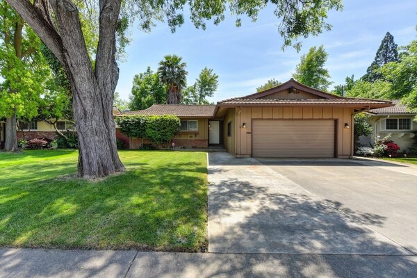Fieldonblue Large Yard Grill, Garage, Close To Downtown, Golden One, Uc Davis - Sacramento, CA