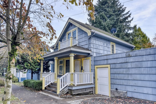 Cozy Furnished 1-bedroom Duplex In North Tabor Utilities Included Pet Friendly! - Vancouver, WA