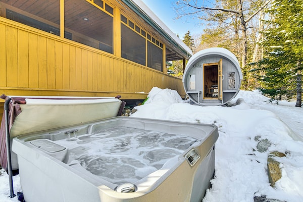 Private Hot Tub & Sauna: Bryant Pond Retreat! - Maine