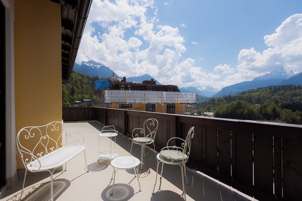 Ferienwohnung 'Max 13' Mit Bergblick, Balkon Und Wi-fi - Untersberg