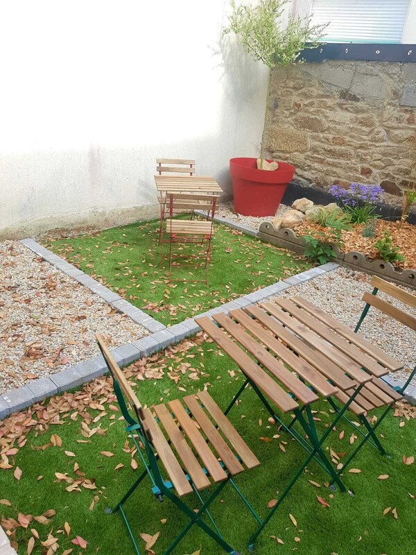 T1 Avec Mezzanine Idéalement Situé - Cléder
