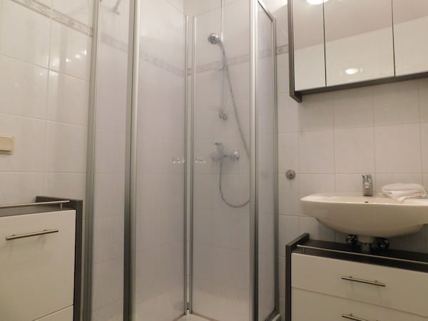 Ferienwohnung "Zeese" - Im Erdgeschoss Mit Terrasse Auf Ca. 45 M² Für 2 Personen - Ahrenshoop