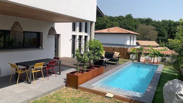 Architect-designed Villa In Anglet - Anglet
