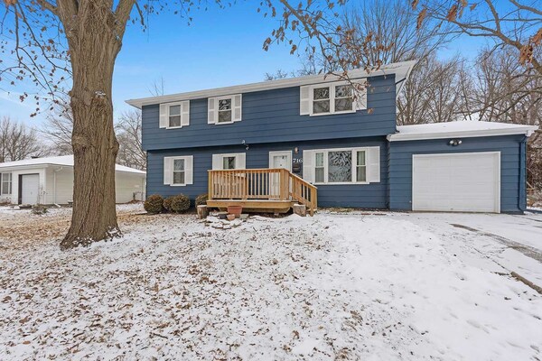 7br_4bath|perfect For Groups|all King Beds - Kearney, MO