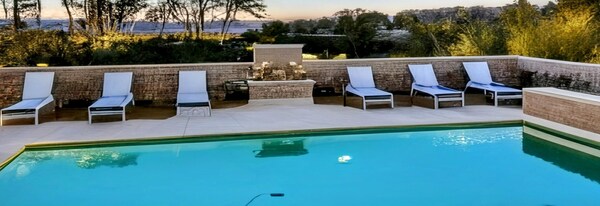 3 Bedroom, 3 Bathroom Apartment Near Lourmarin, Shared Pool  - Apartment 6 - Cadenet