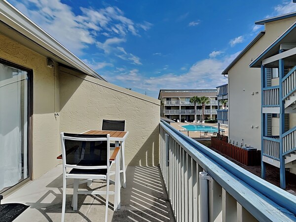 Sunswept Condominium #210 | Gulf View + Resort Amenities - 패너마시티