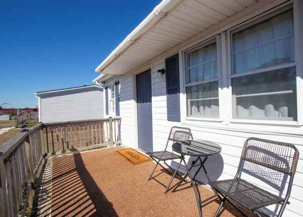 Coconut Shack- Perfect Hideaway On The Crystal Coast! - Morehead City, NC