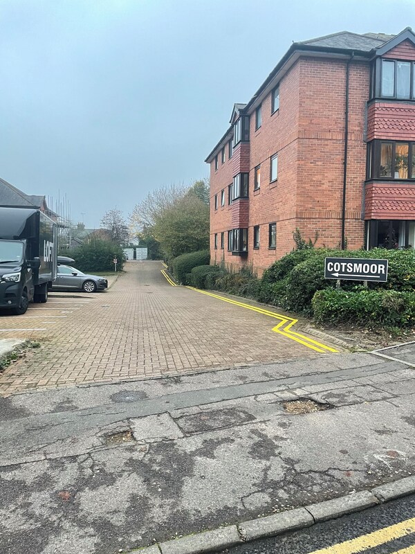 Bright & Spacious Apartment In St Albans - St Albans