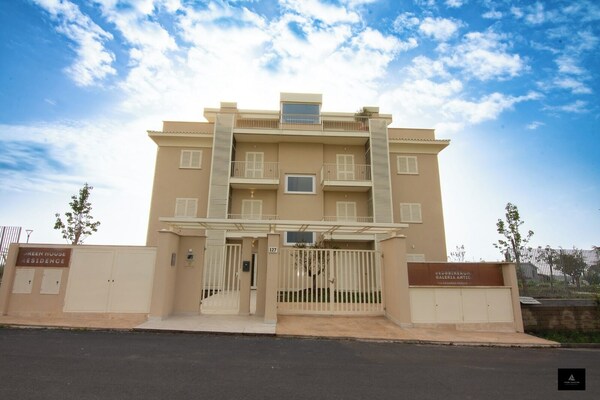 Air-conditioned Apartment In Greenery In A Structure  Swimming Pool And E-bike - Anguillara Sabazia