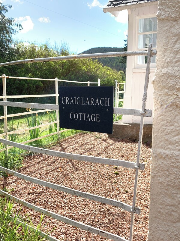 Beautiful Highland Cottage, Perfect For Walkers, Fishers And Nature Enjoyers! - Moray