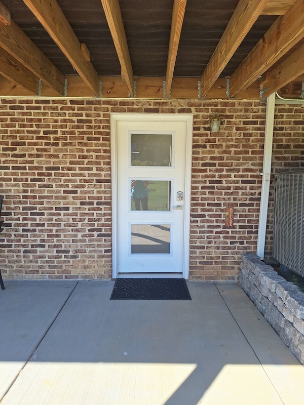 Rock Ridge View--1 Bed Apartment With Fabulous View In Harrisonburg - Virginia