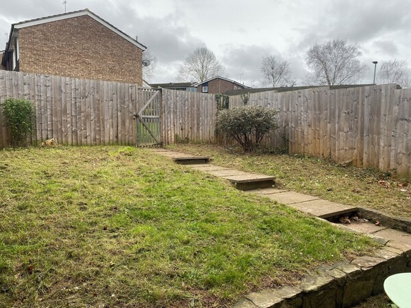 3 Bedroom Home, King Size, Private Driveway, Pet Friendly, 2 Secluded Gardens - Hereford