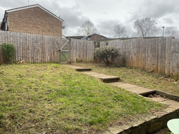 3 Bedroom Home, King Size, Private Driveway, Pet Friendly, 2 Secluded Gardens - Hereford