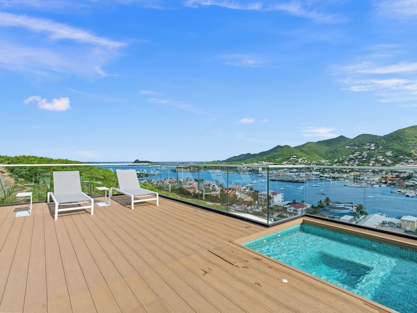 B255 - Beautiful Top Floor With Lagoon View - Caribbean