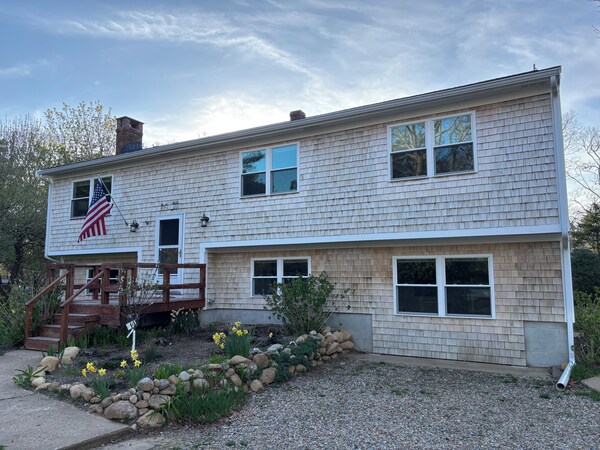 Beloved 5-bedroom House With Beach Passes, Ac, Fenced In Yard, And Hot Tub - West Tisbury, MA
