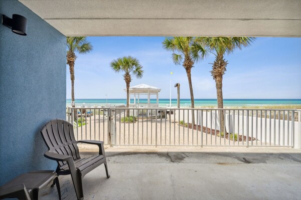Ocean/gulf View Beach Walkup Emerald Suite At Sugar Sands Beachfront Hotel - Panama City Beach