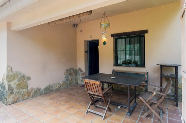 "Casa La Encina", Con Piscina Compartida - Alájar
