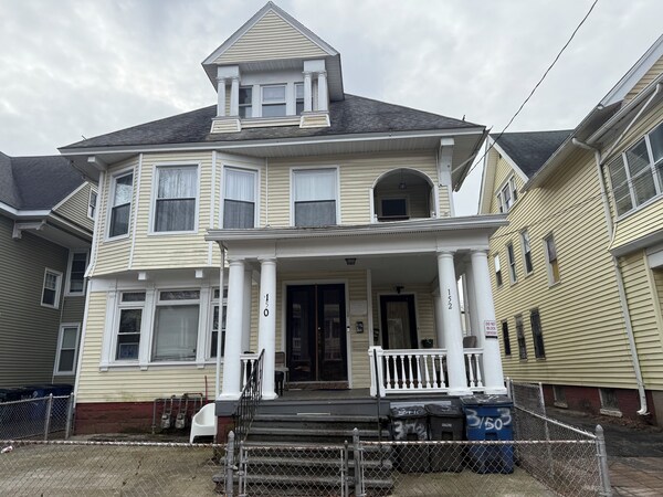 Charming Historic 2br Retreat In New Haven  Cozy Stay Near Yale & Downtown! - Branford, CT