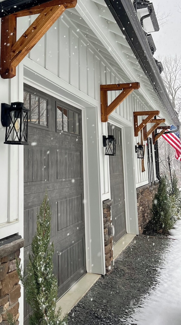 The Retreat At Candlers Mountain - Near Liberty University & Downtown Lynchburg - Lynchburg, VA